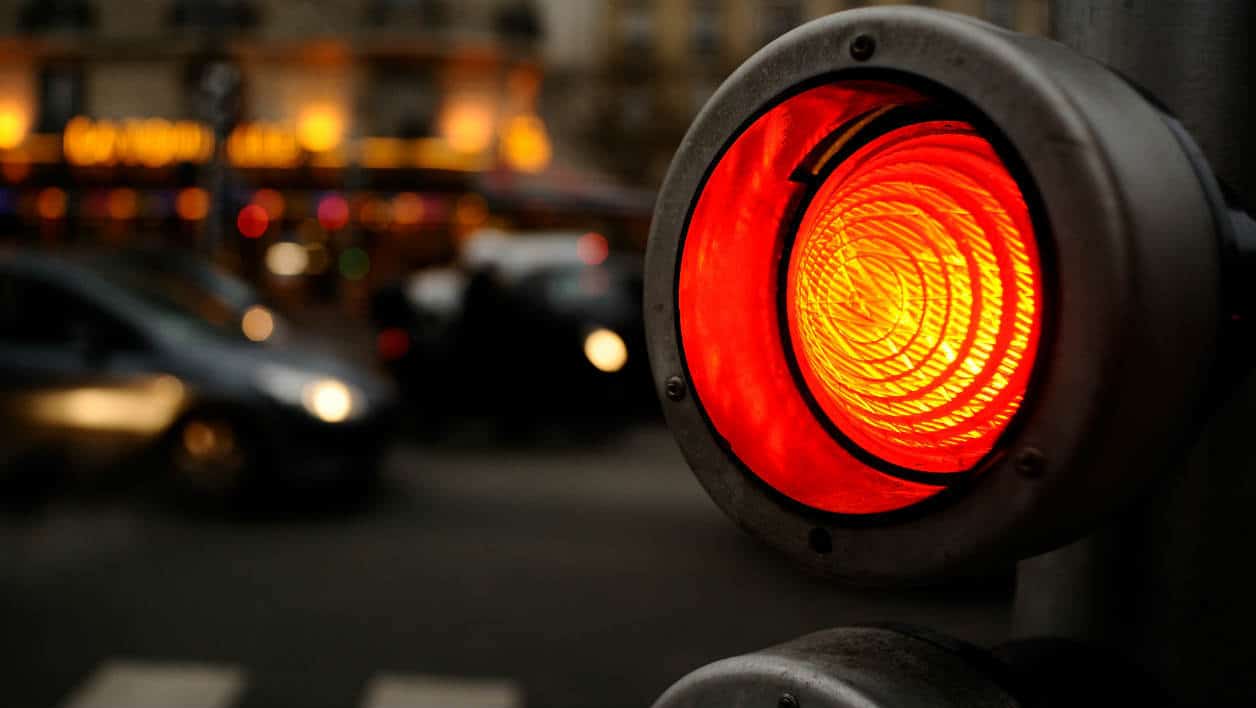 Marquage de véhicule : Petite astuce au feu rouge